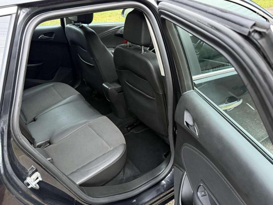 Pelēks Opel Astra 2013 Kėdainiai, ar dzinēja tilpumu 1.69 L un nobraukumu 270 tūkst. km par 2450 €, foto 18 vietnē AUTOMOTO.COM.LV