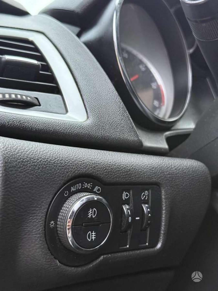 Pelēks Opel Astra 2013 Kėdainiai, ar dzinēja tilpumu 1.69 L un nobraukumu 270 tūkst. km par 2450 €, foto 24 vietnē AUTOMOTO.COM.LV