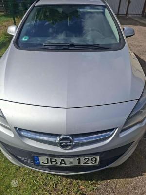 Grey Opel Astra 2013 in Kaunas, with an engine capacity of 1.69 L and mileage of 245 thousand km for 3750 €, photo  on AUTOMOTO.COM.LV