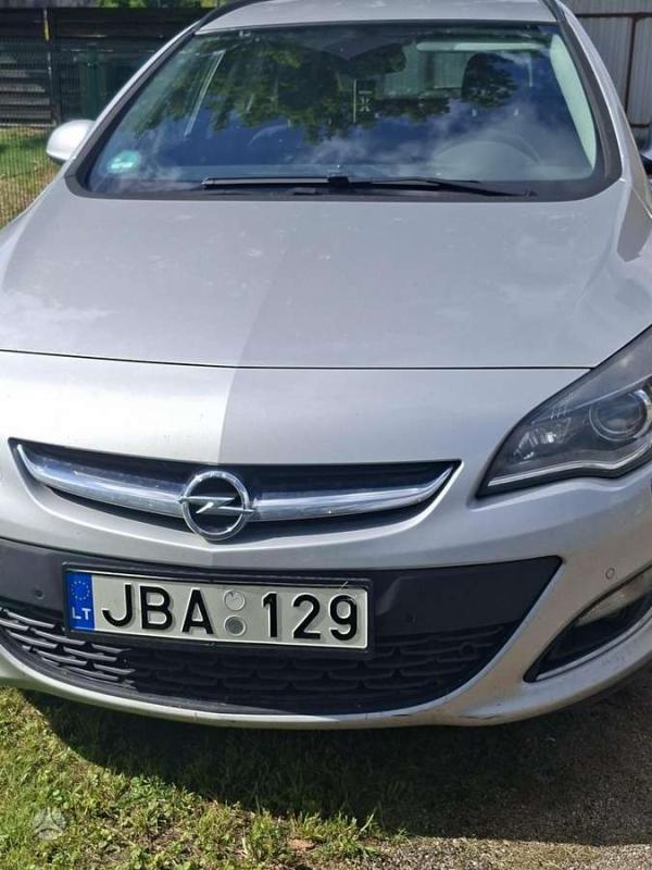 Pelēks Opel Astra 2013 Kauņa, ar dzinēja tilpumu 1.69 L un nobraukumu 245 tūkst. km par 3750 €, foto 2 vietnē AUTOMOTO.COM.LV