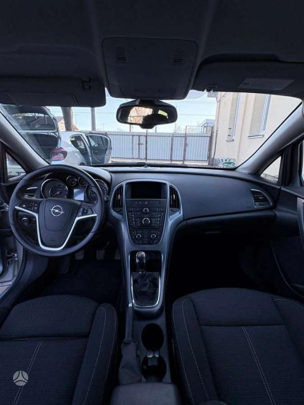 Pelēks Opel Astra 2013 Kauņa, ar dzinēja tilpumu 1.69 L un nobraukumu 245 tūkst. km par 3750 €, foto 10 vietnē AUTOMOTO.COM.LV