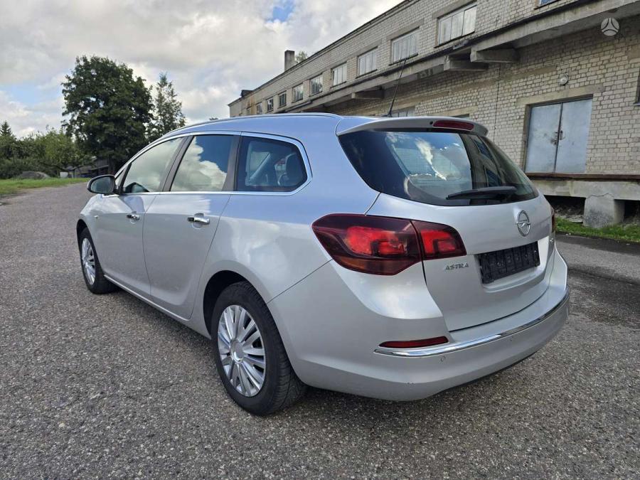 Pelēks Opel Astra 2013 Utena, ar dzinēja tilpumu 1.69 L un nobraukumu 292 tūkst. km par 2890 €, foto 13 vietnē AUTOMOTO.COM.LV