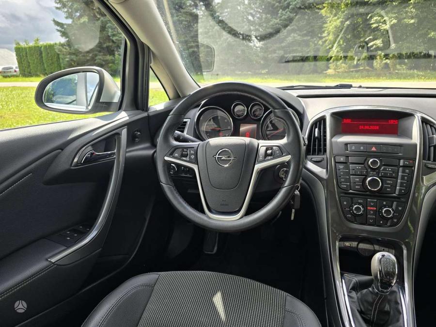 Pelēks Opel Astra 2013 Utena, ar dzinēja tilpumu 1.69 L un nobraukumu 292 tūkst. km par 2890 €, foto 18 vietnē AUTOMOTO.COM.LV