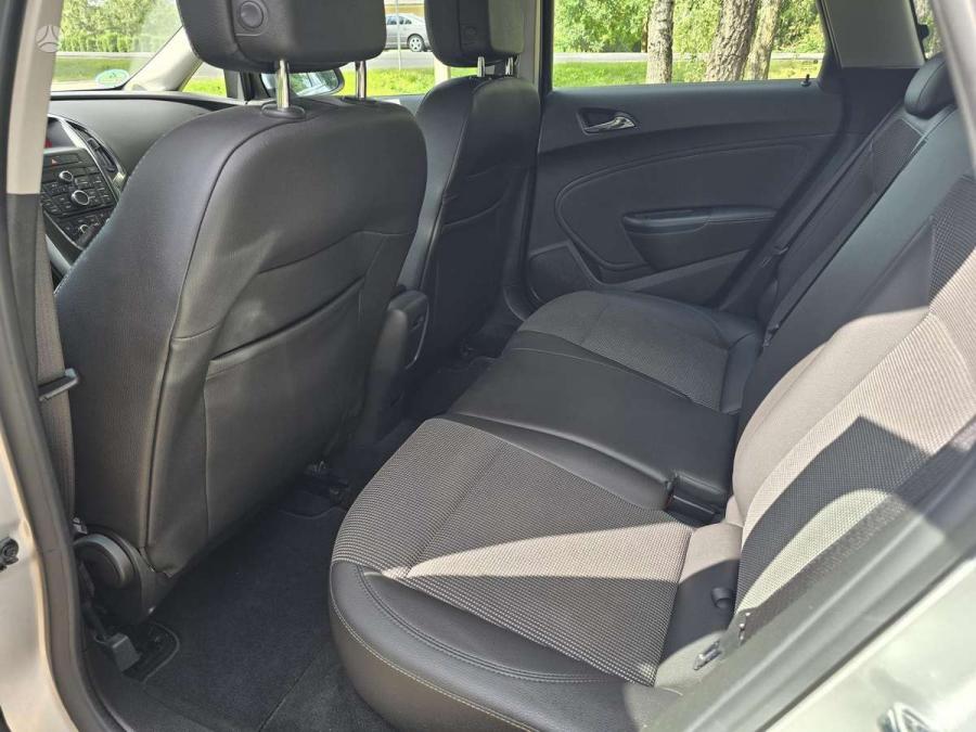 Pelēks Opel Astra 2013 Utena, ar dzinēja tilpumu 1.69 L un nobraukumu 292 tūkst. km par 2890 €, foto 22 vietnē AUTOMOTO.COM.LV