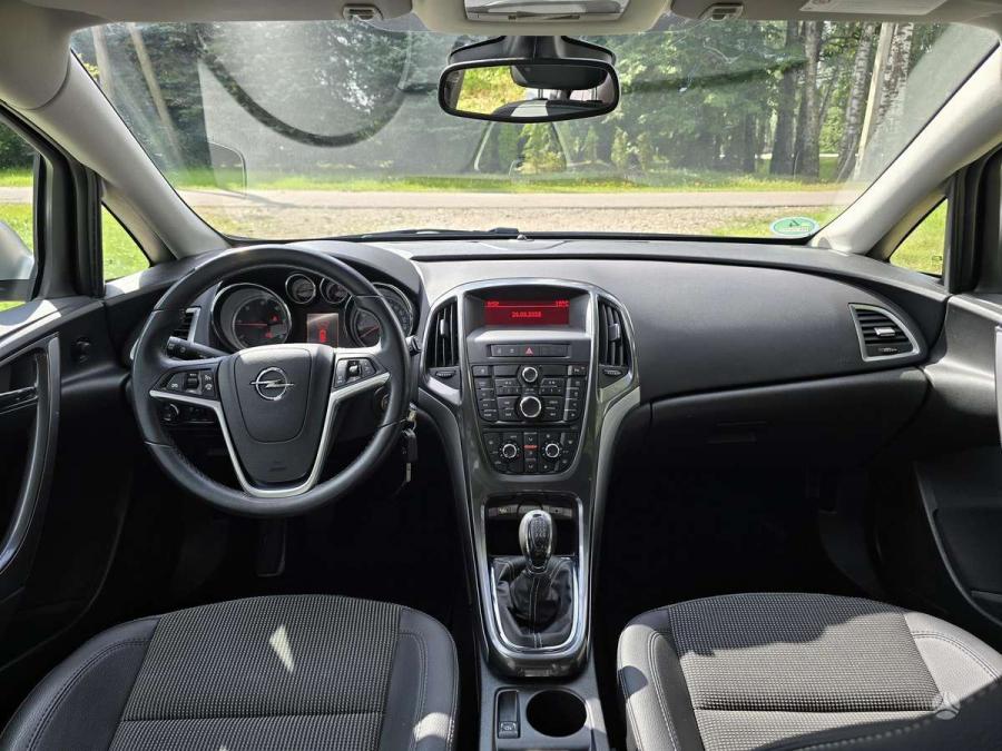 Pelēks Opel Astra 2013 Utena, ar dzinēja tilpumu 1.69 L un nobraukumu 292 tūkst. km par 2890 €, foto 23 vietnē AUTOMOTO.COM.LV