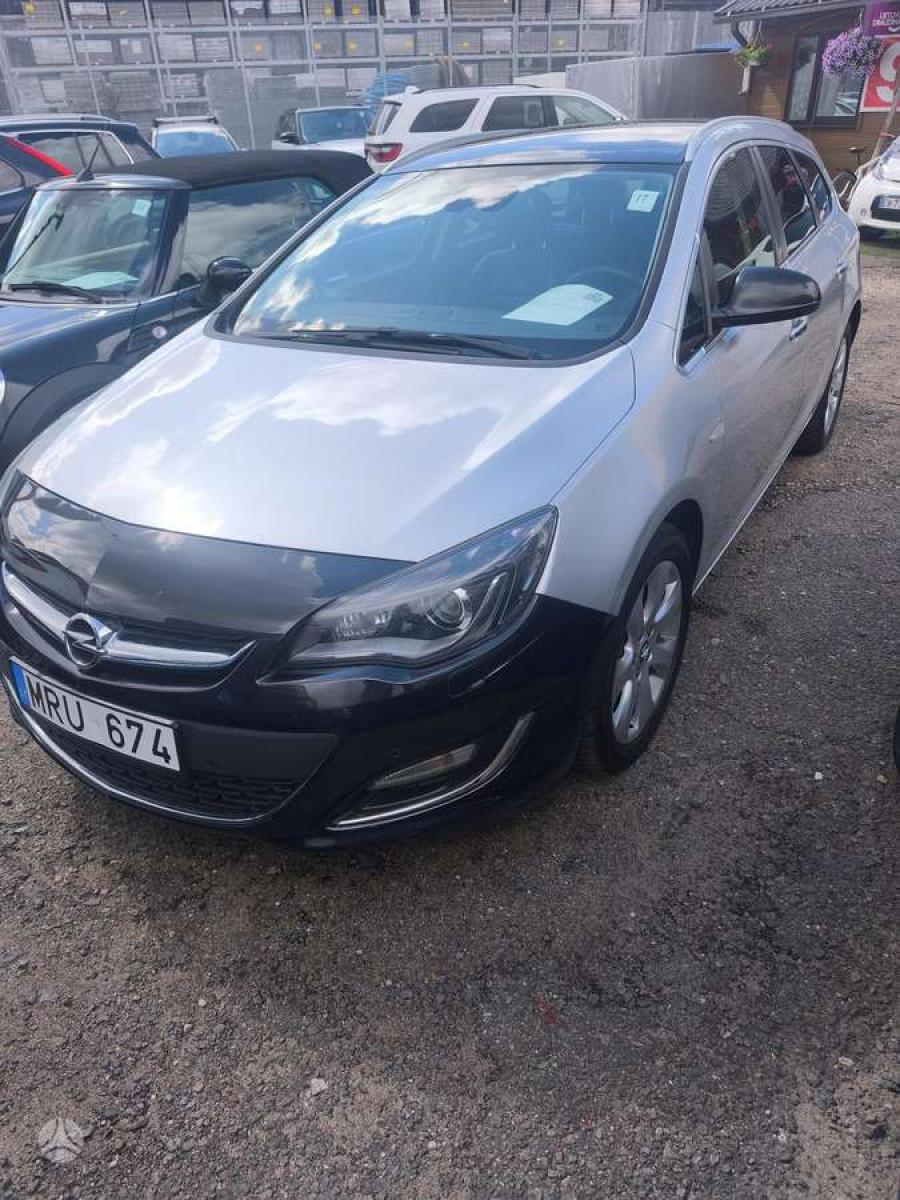 Grey Opel Astra 2013 in Kaunas, with an engine capacity of 1.96 L and mileage of 220 thousand km for 2600 €, photo 7 on AUTOMOTO.COM.LV
