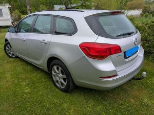 Grey Opel Astra 2013 in Kaunas, with an engine capacity of 1.69 L and mileage of 261 thousand km for 2150 €, photo 4 on AUTOMOTO.COM.LV