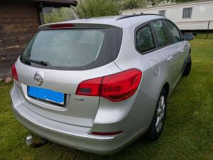 Grey Opel Astra 2013 in Kaunas, with an engine capacity of 1.69 L and mileage of 261 thousand km for 2150 €, photo 5 on AUTOMOTO.COM.LV