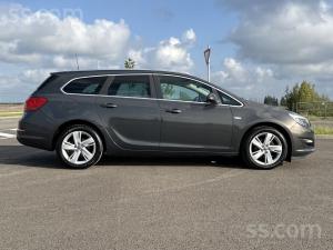 Grey Opel Astra 2013 in Liepaja, with an engine capacity of 1.40 L and mileage of 207 thousand km for 5200 €, photo 7 on AUTOMOTO.COM.LV