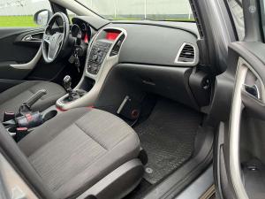 Pelēks Opel Astra 2013 Tauragė, ar dzinēja tilpumu 1.40 L un nobraukumu 270 tūkst. km par 2400 €, foto 10 vietnē AUTOMOTO.COM.LV