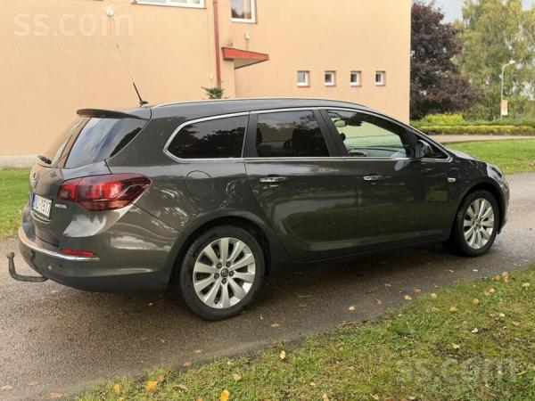 Pelēks Opel Astra 2013 Rēzekne, ar dzinēja tilpumu 1.70 L un nobraukumu 376 tūkst. km par 3850 €, foto 5 vietnē AUTOMOTO.COM.LV
