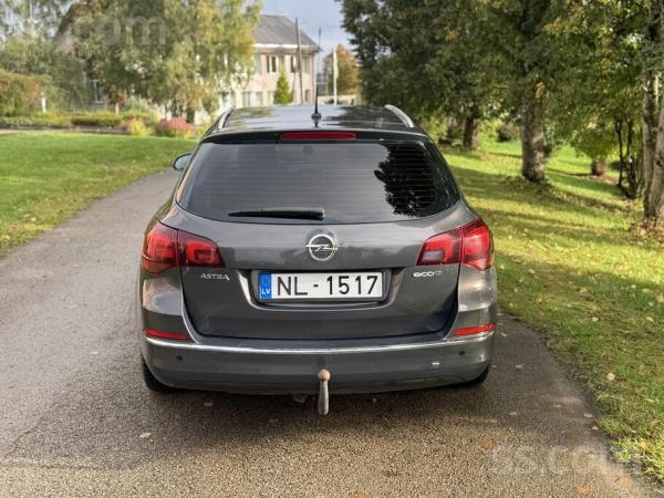 Pelēks Opel Astra 2013 Rēzekne, ar dzinēja tilpumu 1.70 L un nobraukumu 376 tūkst. km par 3850 €, foto 6 vietnē AUTOMOTO.COM.LV
