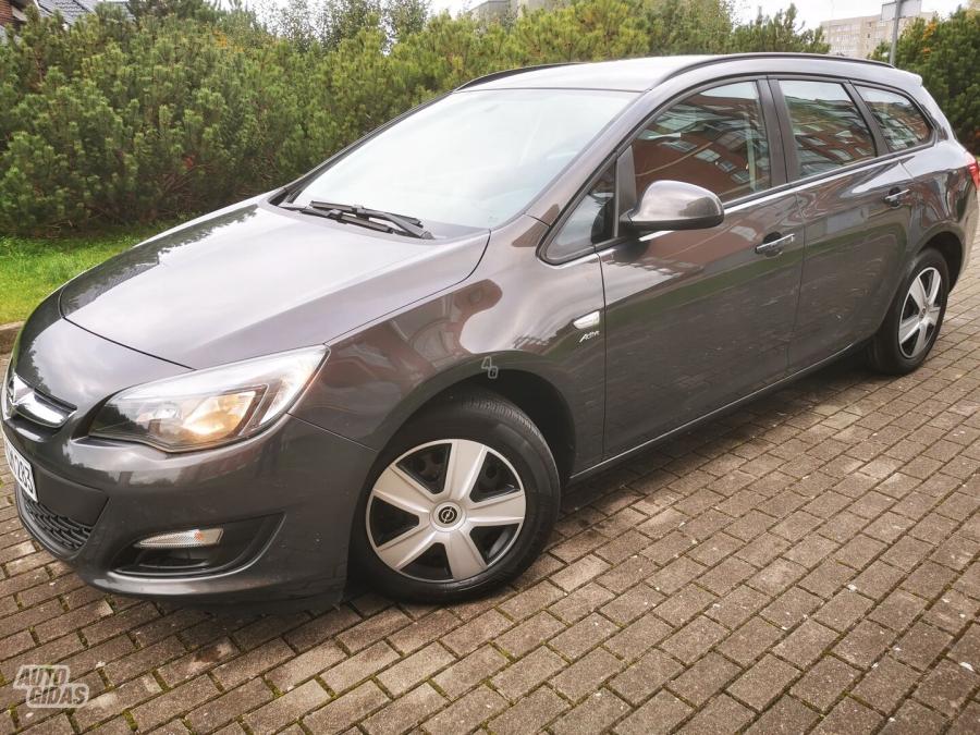 Grey Opel Astra 2013 in Klaipeda, with an engine capacity of 1.70 L and mileage of 171 thousand km for 3390 €, photo 4 on AUTOMOTO.COM.LV