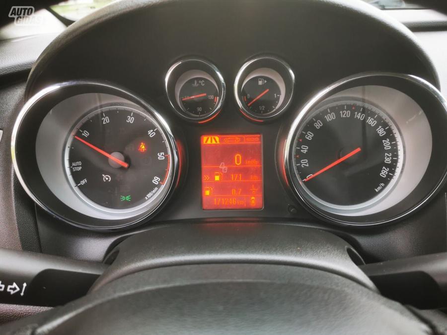 Grey Opel Astra 2013 in Klaipeda, with an engine capacity of 1.70 L and mileage of 171 thousand km for 3390 €, photo 31 on AUTOMOTO.COM.LV