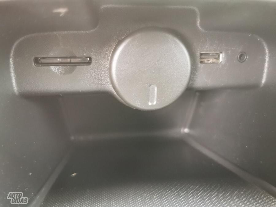 Grey Opel Astra 2013 in Klaipeda, with an engine capacity of 1.70 L and mileage of 171 thousand km for 3390 €, photo 32 on AUTOMOTO.COM.LV