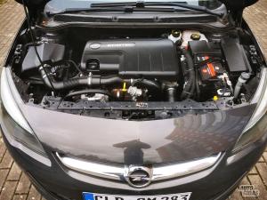 Grey Opel Astra 2013 in Klaipeda, with an engine capacity of 1.70 L and mileage of 171 thousand km for 3390 €, photo 33 on AUTOMOTO.COM.LV