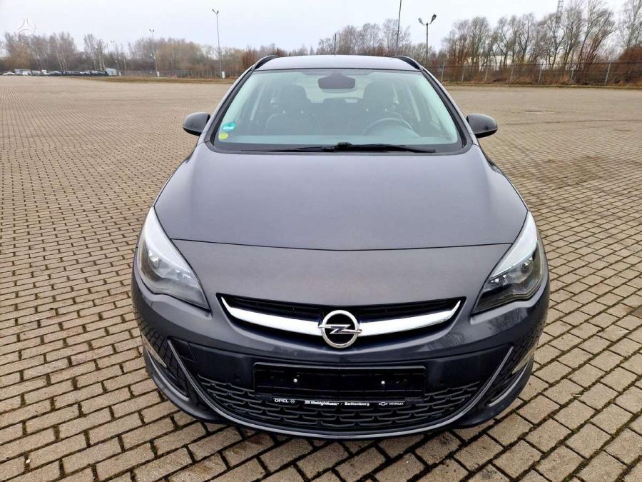 Pelēks Opel Astra 2014 Marijampole, ar dzinēja tilpumu 1.36 L un nobraukumu 147 tūkst. km par 4150 €, foto 3 vietnē AUTOMOTO.COM.LV