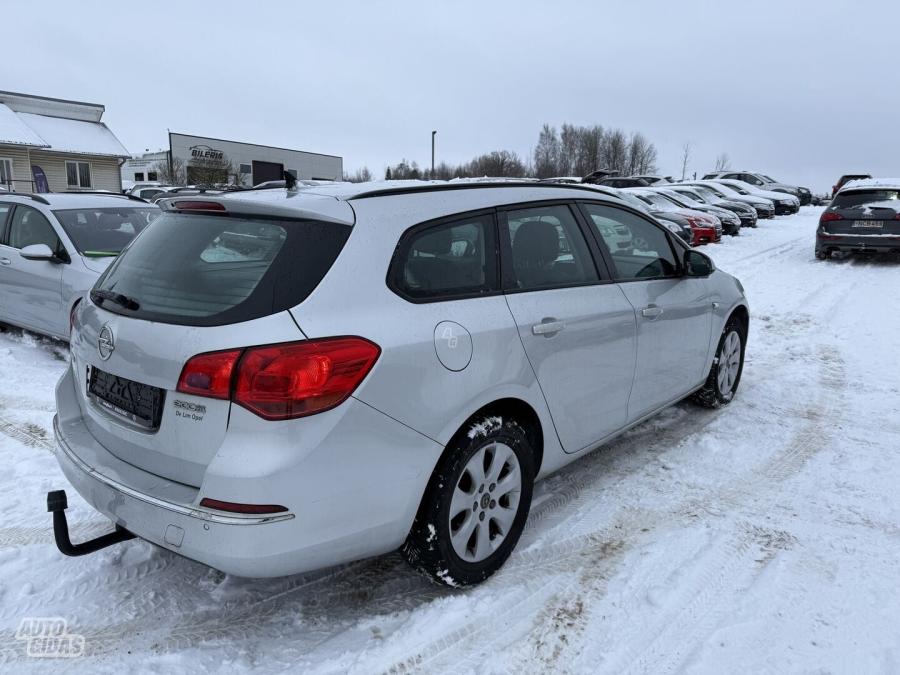 Pelēks Opel Astra 2014 Utena, ar dzinēja tilpumu 1.60 L un nobraukumu 250 tūkst. km par 3900 €, foto 4 vietnē AUTOMOTO.COM.LV