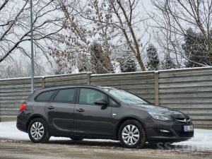 Grey Opel Astra 2014 in Jelgava, with an engine capacity of 1.70 L and mileage of 248 thousand km for 4990 €, photo 4 on AUTOMOTO.COM.LV