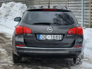 Grey Opel Astra 2014 in Jelgava, with an engine capacity of 1.70 L and mileage of 248 thousand km for 4990 €, photo 12 on AUTOMOTO.COM.LV