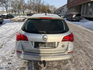 Pelēks Opel Astra 2014 Marijampole, ar dzinēja tilpumu 1.36 L un nobraukumu 172 tūkst. km par 3800 €, foto 5 vietnē AUTOMOTO.COM.LV