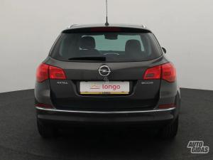 Grey Opel Astra 2014 in Vilnius, with an engine capacity of 1.60 L and mileage of 114 thousand km for 5899 €, photo 6 on AUTOMOTO.COM.LV