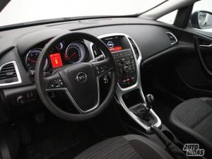 Grey Opel Astra 2014 in Vilnius, with an engine capacity of 1.60 L and mileage of 114 thousand km for 5899 €, photo 17 on AUTOMOTO.COM.LV