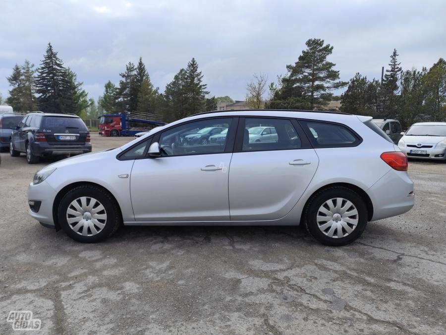 Grey Opel Astra 2014 in Pakruojis, with an engine capacity of 1.70 L and mileage of 203 thousand km for 3900 €, photo 9 on AUTOMOTO.COM.LV