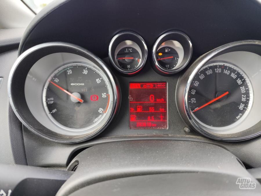 Grey Opel Astra 2014 in Pakruojis, with an engine capacity of 1.70 L and mileage of 203 thousand km for 3900 €, photo 10 on AUTOMOTO.COM.LV