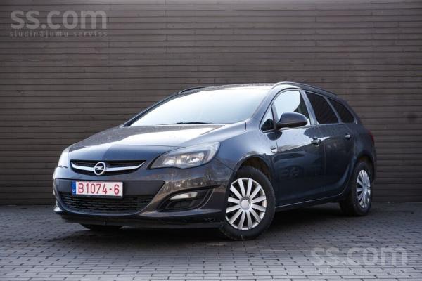Grey Opel Astra 2014 in Riga, with an engine capacity of 2.00 L and mileage of 324 thousand km for 4490 €, photo 1 on AUTOMOTO.COM.LV