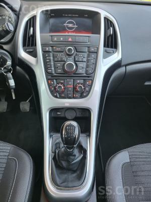 Pelēks Opel Astra 2014 Jelgava, ar dzinēja tilpumu 1.70 L un nobraukumu 248 tūkst. km par 4890 €, foto 19 vietnē AUTOMOTO.COM.LV