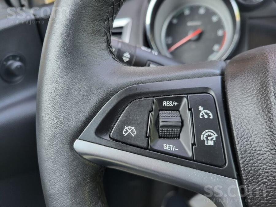 Pelēks Opel Astra 2014 Jelgava, ar dzinēja tilpumu 1.70 L un nobraukumu 248 tūkst. km par 4890 €, foto 26 vietnē AUTOMOTO.COM.LV