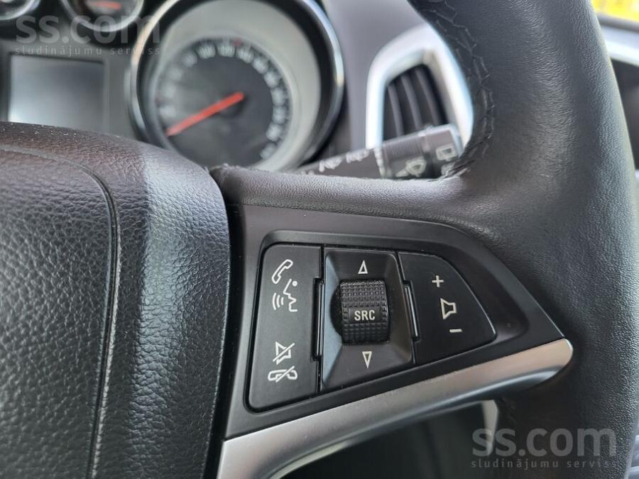 Pelēks Opel Astra 2014 Jelgava, ar dzinēja tilpumu 1.70 L un nobraukumu 248 tūkst. km par 4890 €, foto 27 vietnē AUTOMOTO.COM.LV