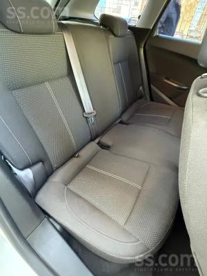Grey Opel Astra 2014 in Riga, with an engine capacity of 1.60 L and mileage of 262 thousand km for 3600 €, photo 18 on AUTOMOTO.COM.LV