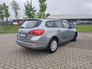 Pelēks Opel Astra 2014 Jēkabpils, ar dzinēja tilpumu 1.70 L un nobraukumu 309 tūkst. km par 2100 €, foto 6 vietnē AUTOMOTO.COM.LV