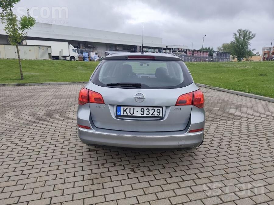Pelēks Opel Astra 2014 Jēkabpils, ar dzinēja tilpumu 1.70 L un nobraukumu 309 tūkst. km par 2100 €, foto 7 vietnē AUTOMOTO.COM.LV