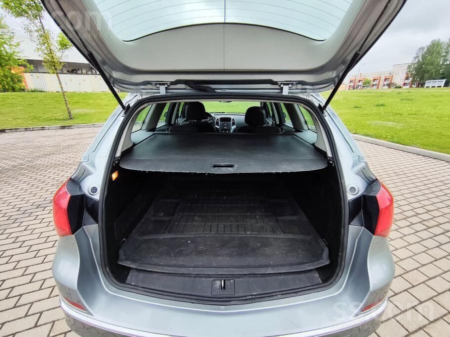 Pelēks Opel Astra 2014 Jēkabpils, ar dzinēja tilpumu 1.70 L un nobraukumu 309 tūkst. km par 2100 €, foto 12 vietnē AUTOMOTO.COM.LV