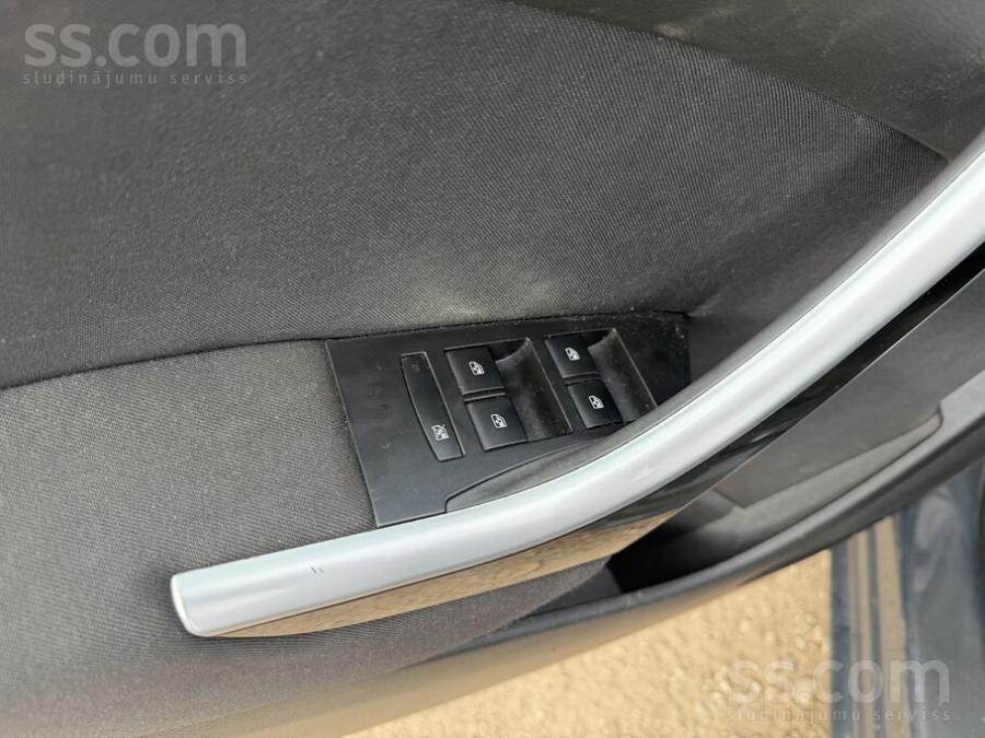 Pelēks Opel Astra 2014 Gulbene, ar dzinēja tilpumu 1.70 L un nobraukumu 300 tūkst. km par 3400 €, foto 6 vietnē AUTOMOTO.COM.LV