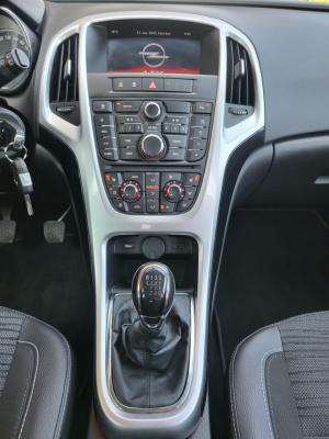 Pelēks Opel Astra 2014 Rīga, ar dzinēja tilpumu 1.70 L un nobraukumu 248 tūkst. km par 4990 €, foto 12 vietnē AUTOMOTO.COM.LV
