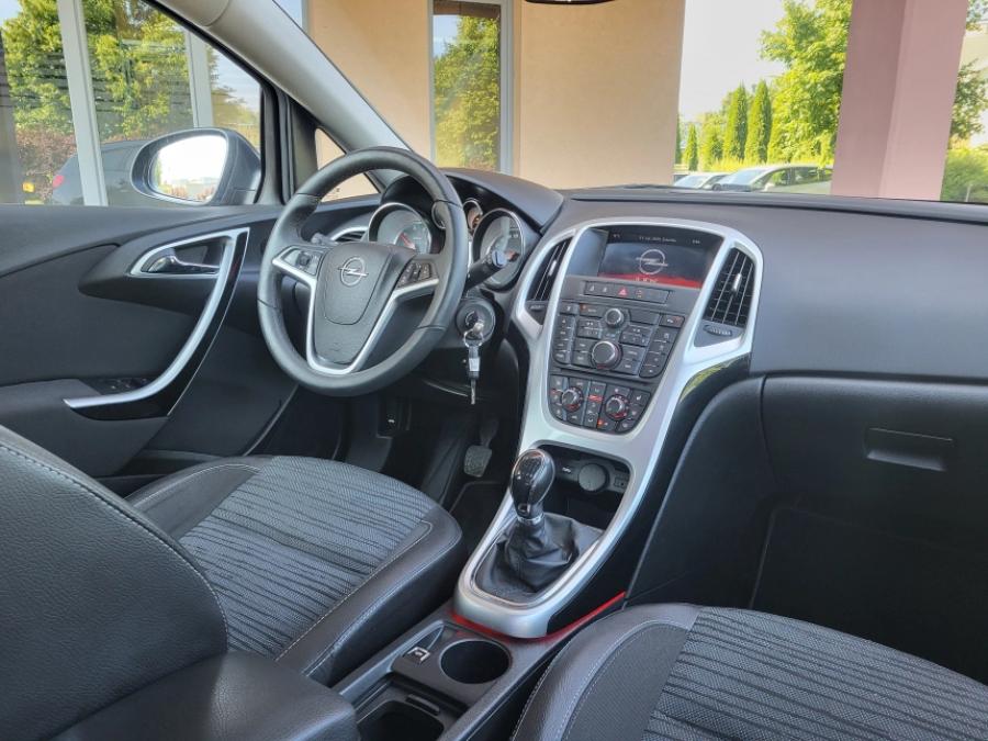 Pelēks Opel Astra 2014 Rīga, ar dzinēja tilpumu 1.70 L un nobraukumu 248 tūkst. km par 4990 €, foto 15 vietnē AUTOMOTO.COM.LV