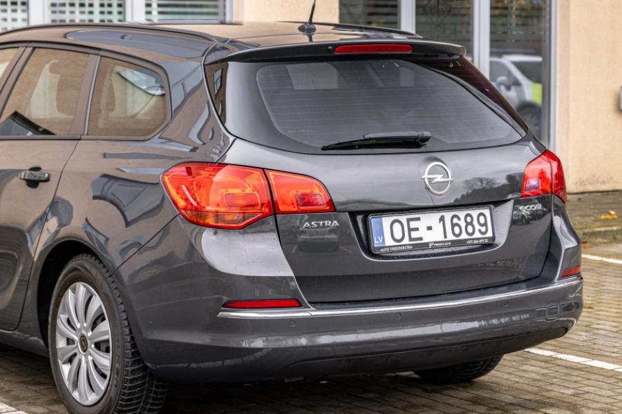 Pelēks Opel Astra 2014 Rīga, ar dzinēja tilpumu 1.70 L un nobraukumu 248 tūkst. km par 4990 €, foto 25 vietnē AUTOMOTO.COM.LV