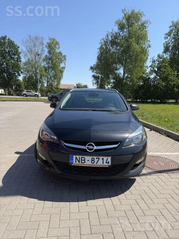 Pelēks Opel Astra 2014 Rīga, ar dzinēja tilpumu 1.60 L un nobraukumu 304 tūkst. km par 2150 €, foto 2 vietnē AUTOMOTO.COM.LV
