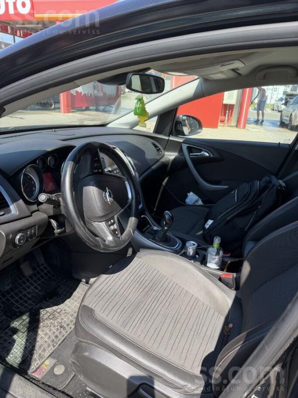 Pelēks Opel Astra 2014 Rīga, ar dzinēja tilpumu 1.60 L un nobraukumu 304 tūkst. km par 2150 €, foto 8 vietnē AUTOMOTO.COM.LV