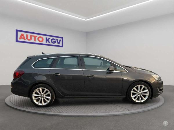 Grey Opel Astra 2014 in Kaunas, with an engine capacity of 1.40 L and mileage of 149 thousand km for 7499 €, photo 6 on AUTOMOTO.COM.LV