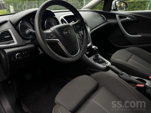 Grey Opel Astra 2014 in Riga, with an engine capacity of 1.60 L and mileage of 262 thousand km for 3400 €, photo 13 on AUTOMOTO.COM.LV