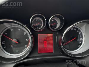 Grey Opel Astra 2014 in Riga, with an engine capacity of 1.60 L and mileage of 262 thousand km for 3400 €, photo 15 on AUTOMOTO.COM.LV