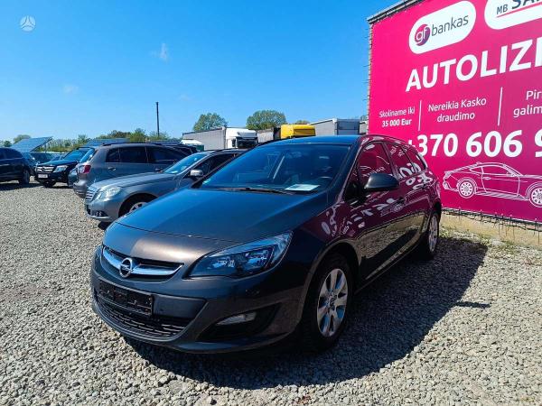 Grey Opel Astra 2014 in Kretinga, with an engine capacity of 1.60 L and mileage of 257 thousand km for 4250 €, photo 4 on AUTOMOTO.COM.LV