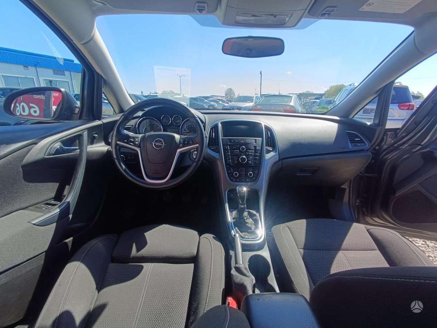 Pelēks Opel Astra 2014 Kretinga, ar dzinēja tilpumu 1.60 L un nobraukumu 257 tūkst. km par 4250 €, foto 12 vietnē AUTOMOTO.COM.LV