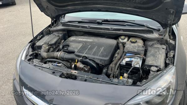 Grey Opel Astra 2014 in Tallinn, with an engine capacity of 1.70 L and mileage of 281 thousand km for 4180 €, photo 7 on AUTOMOTO.COM.LV