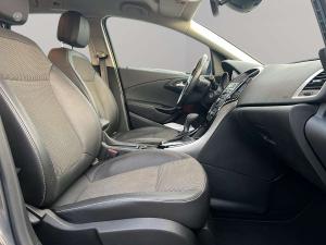 Pelēks Opel Astra 2014 Kauņa, ar dzinēja tilpumu 1.40 L un nobraukumu 149 tūkst. km par 6499 €, foto 9 vietnē AUTOMOTO.COM.LV